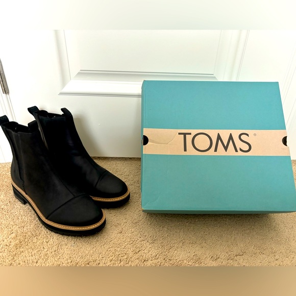Toms | Shoes | Toms Black Waterproof Boots Size 1 | Poshmark